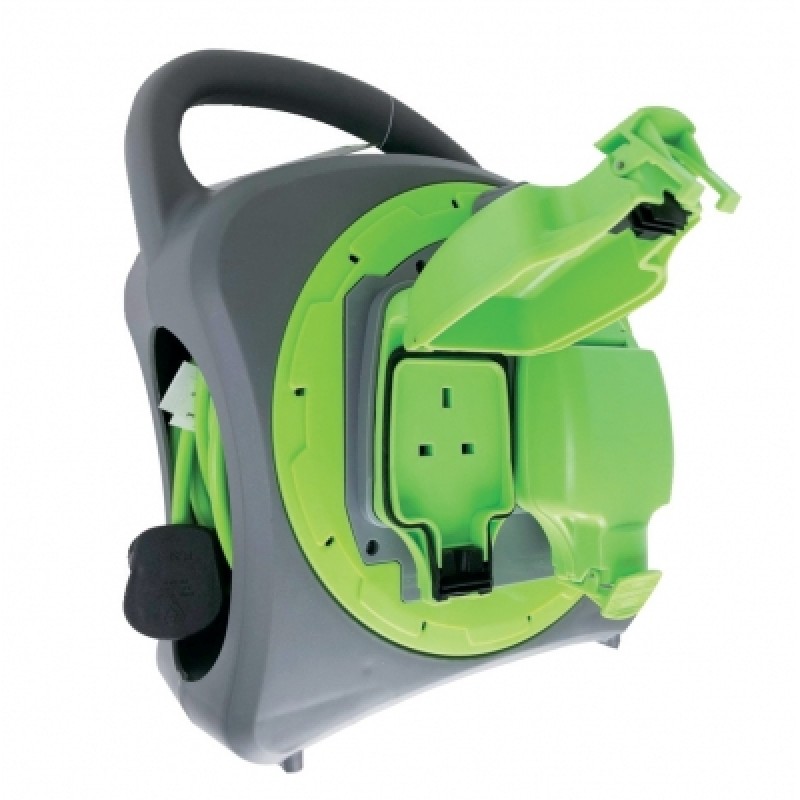 Status Workshop Outdoor Splashproof 20m Electric Extension Reel ...