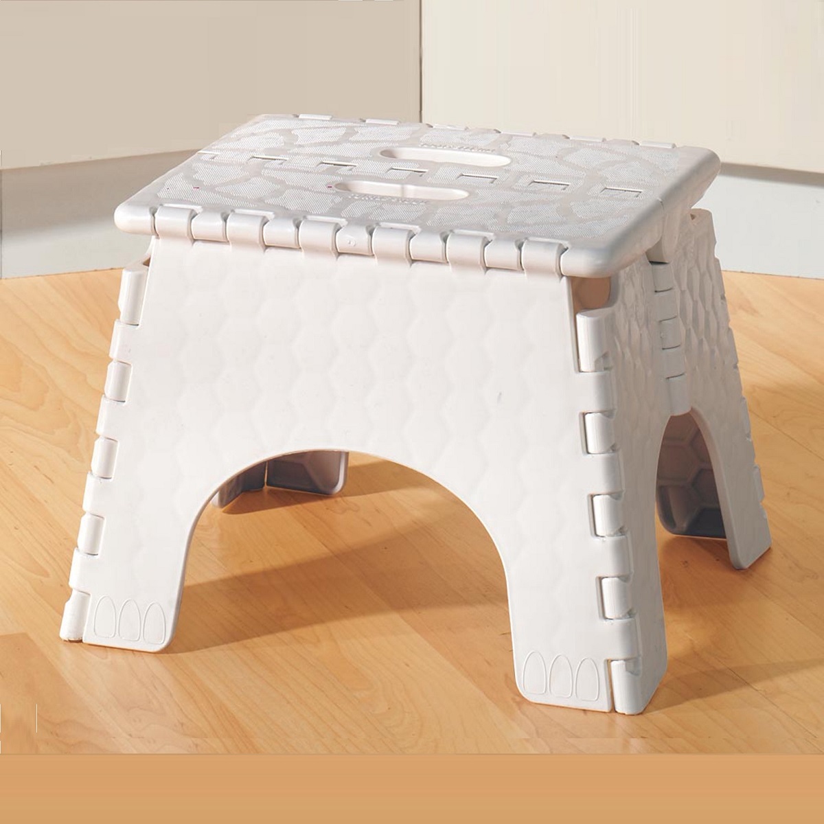 Kingfisher Fold Flat Compact Step Up Hop Up Stool FSTOOL | Sealants and ...